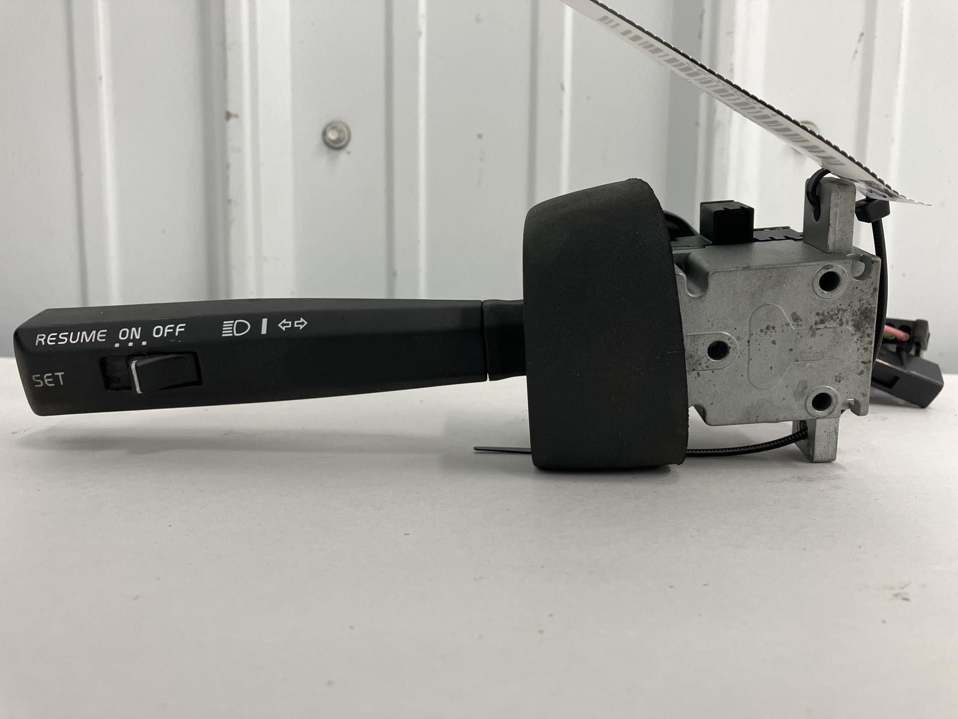 3172172 | Volvo VNL Turn Signal/Column Switch for Sale