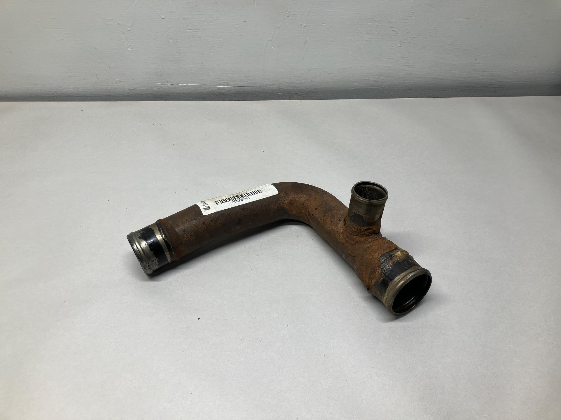 Paccar PX6 Water Transfer Tube for Sale