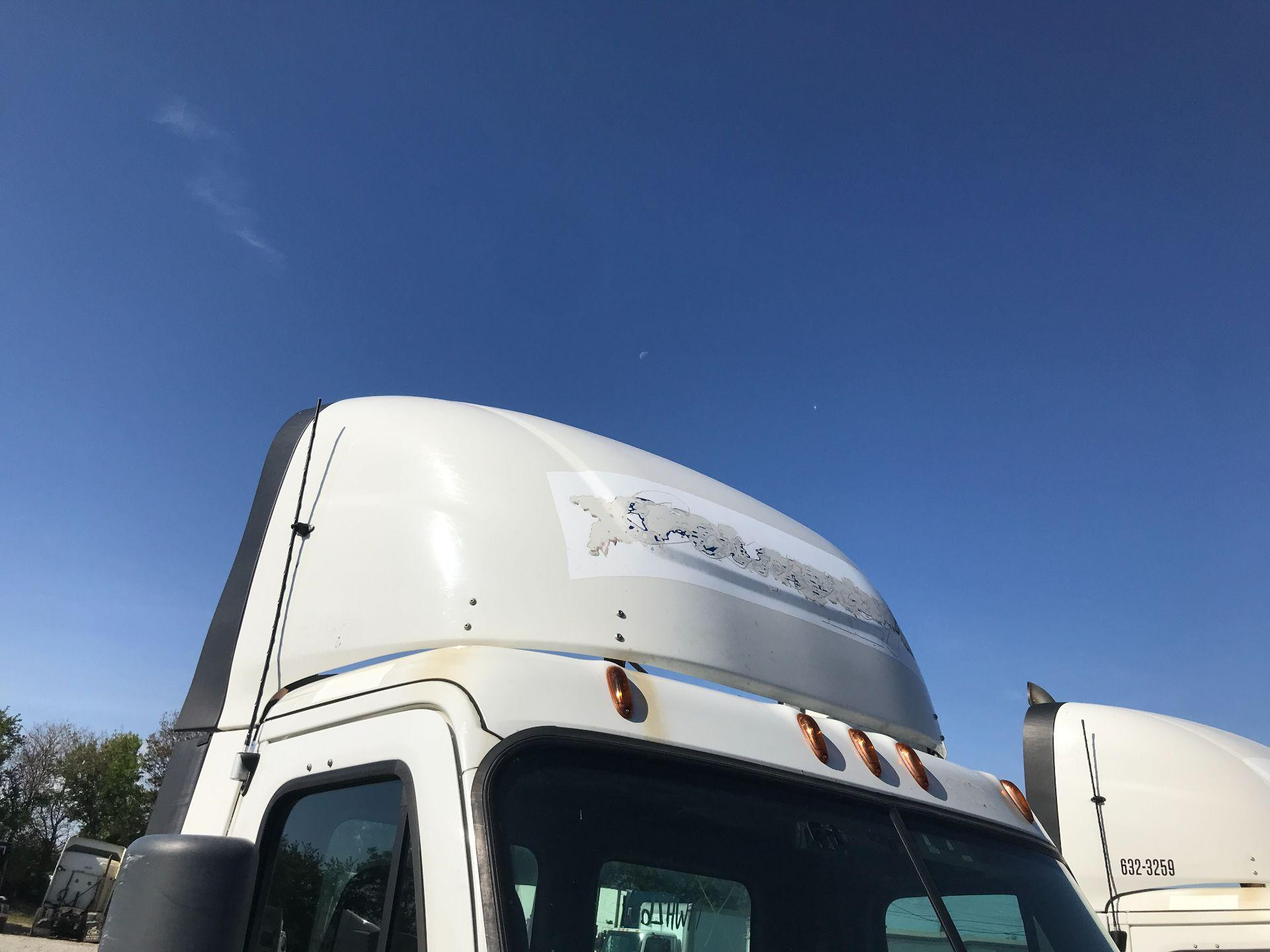 Freightliner CASCADIA Wind Deflector for Sale