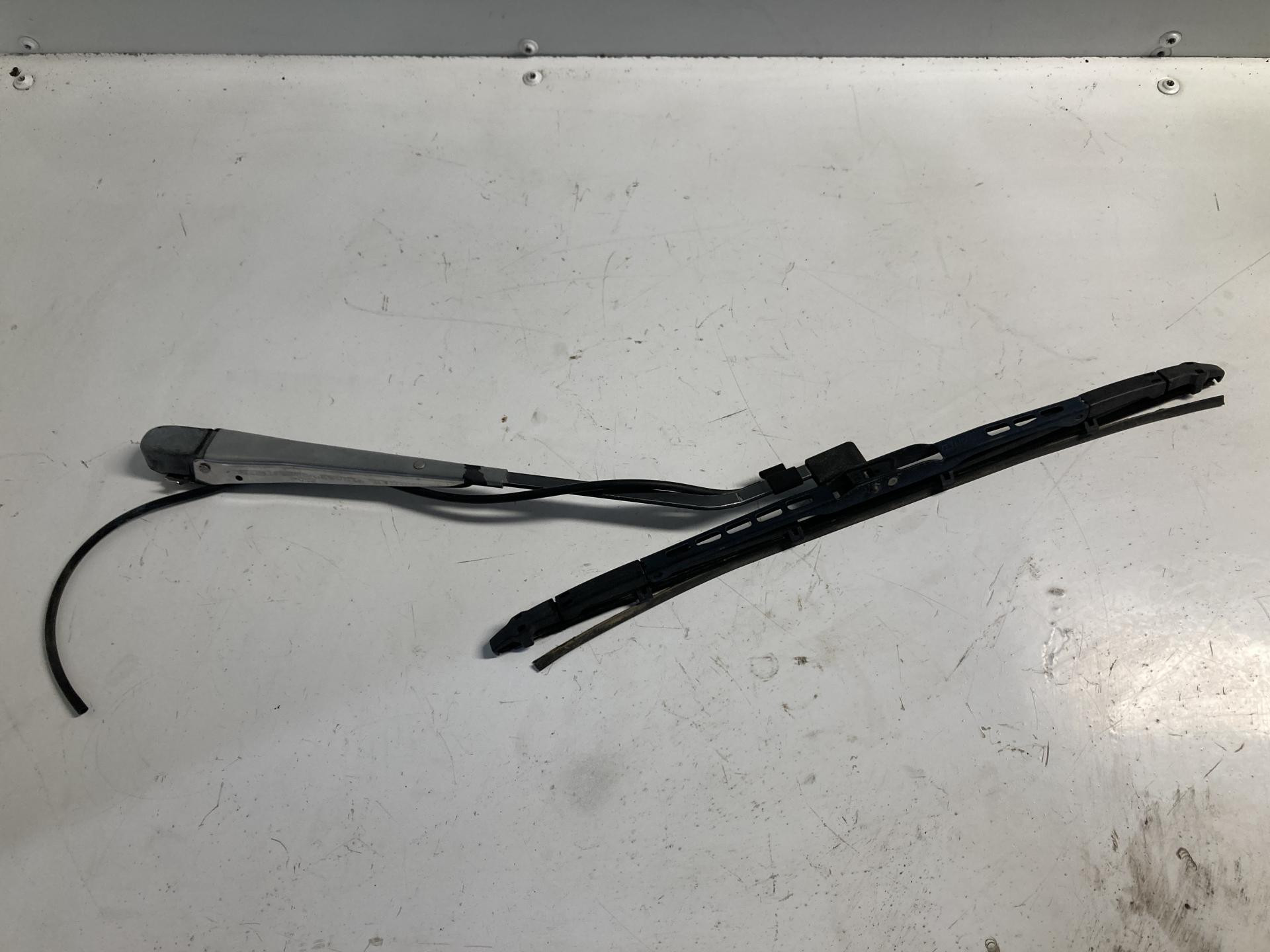 International 4700 Windshield Wiper Arm for Sale