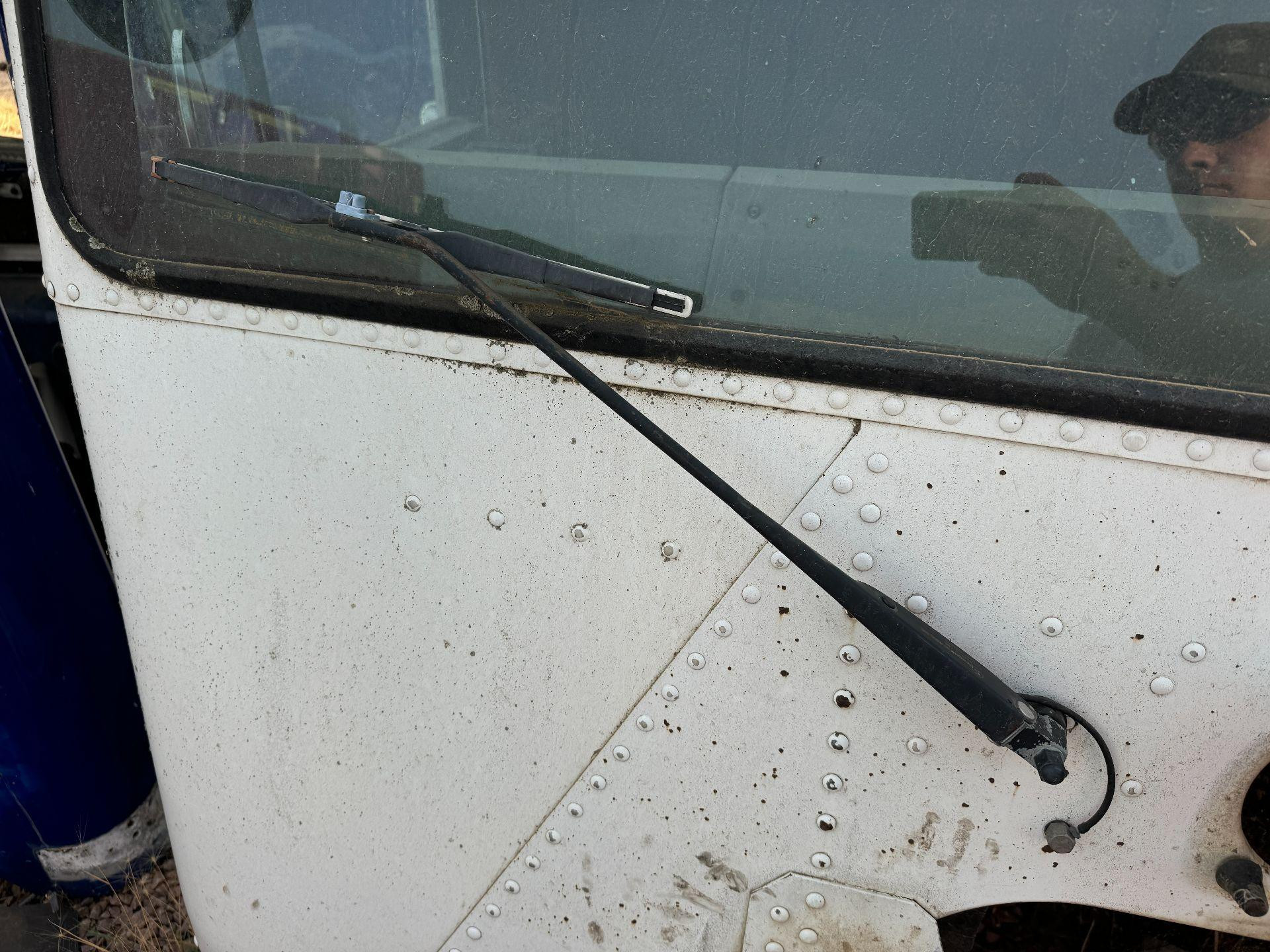 Freightliner FLB Windshield Wiper Arm for Sale