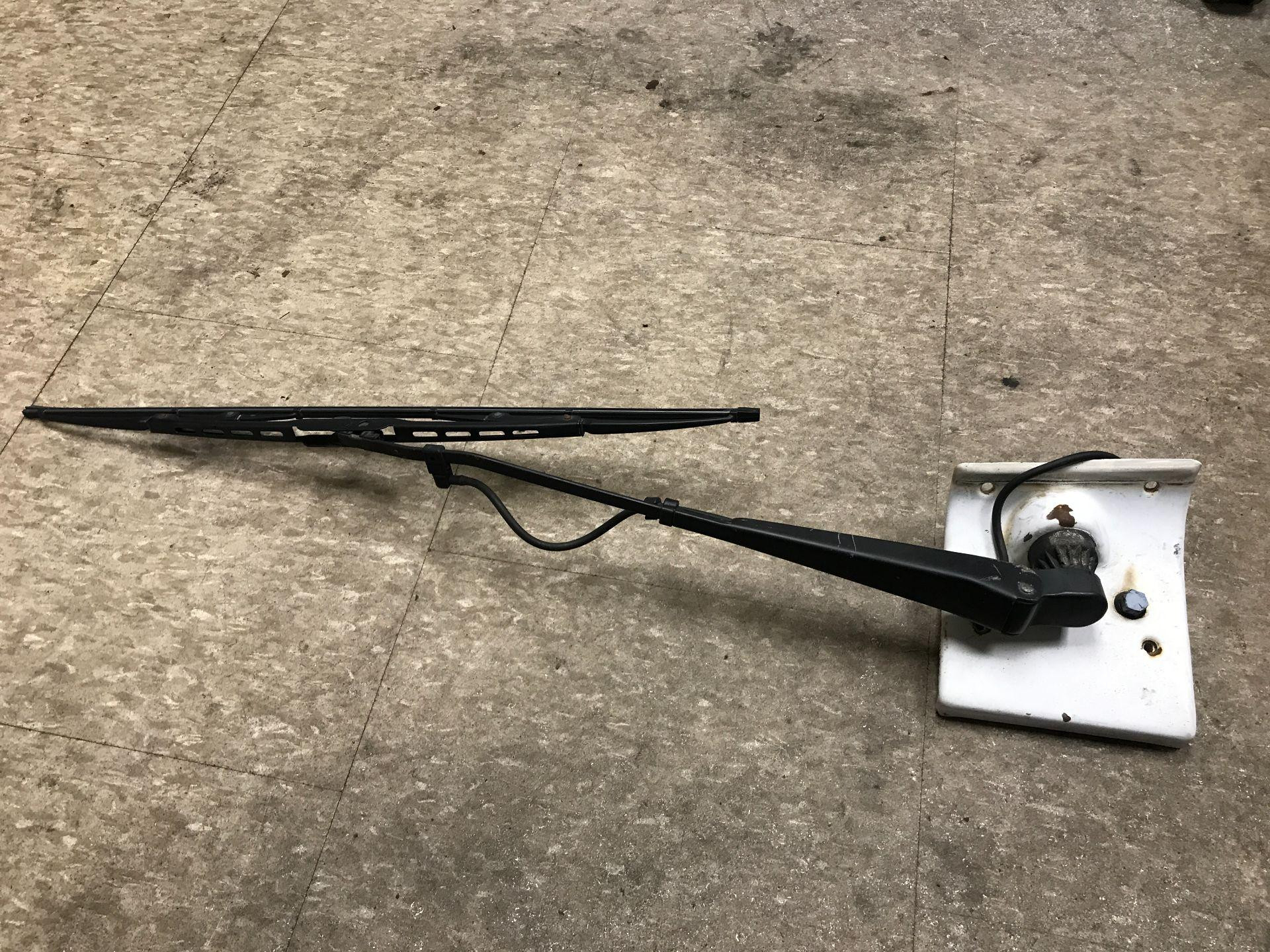 Volvo WG Windshield Wiper Arm for Sale