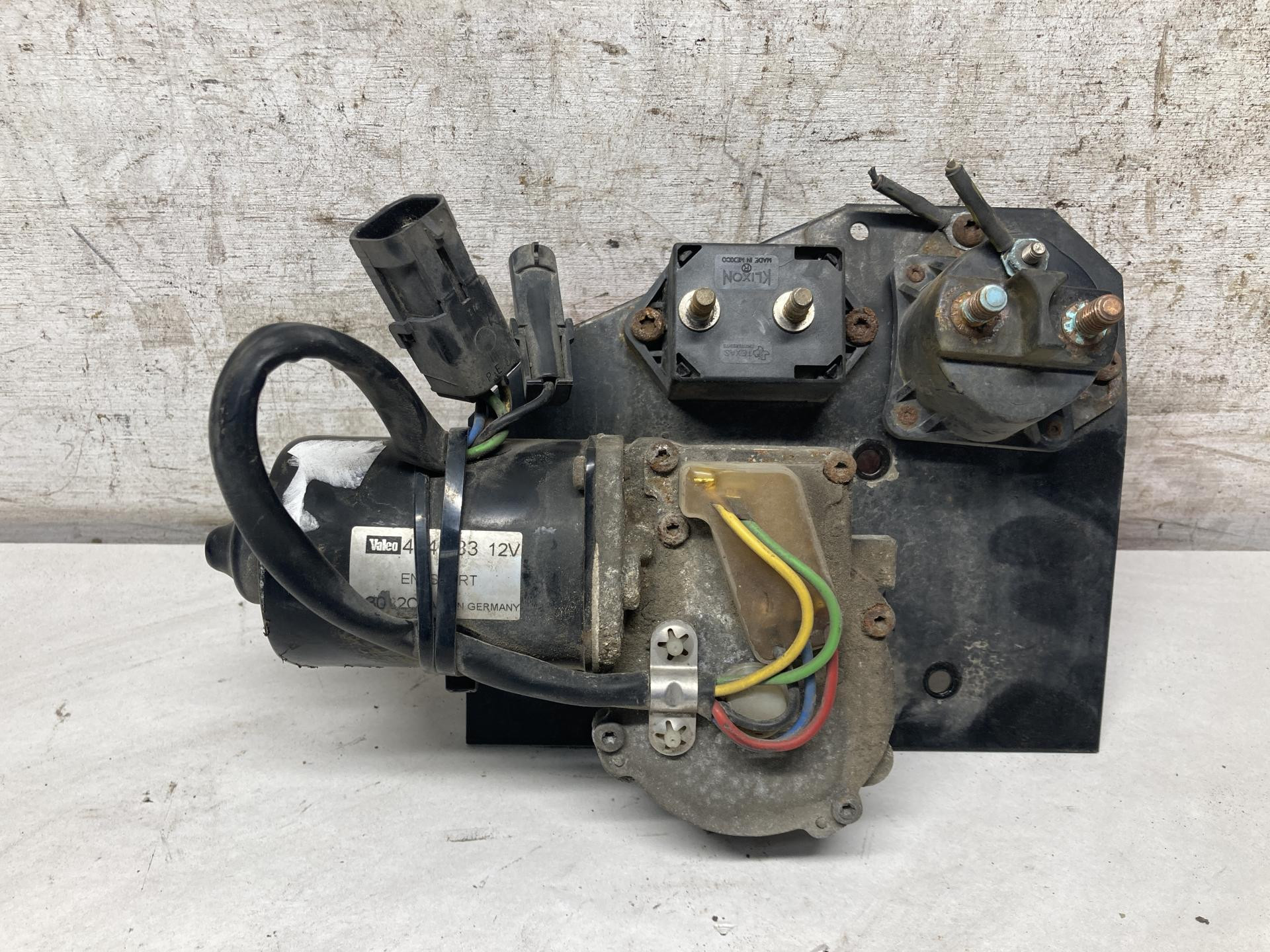 Mack CH600 Windshield Wiper Motor for Sale