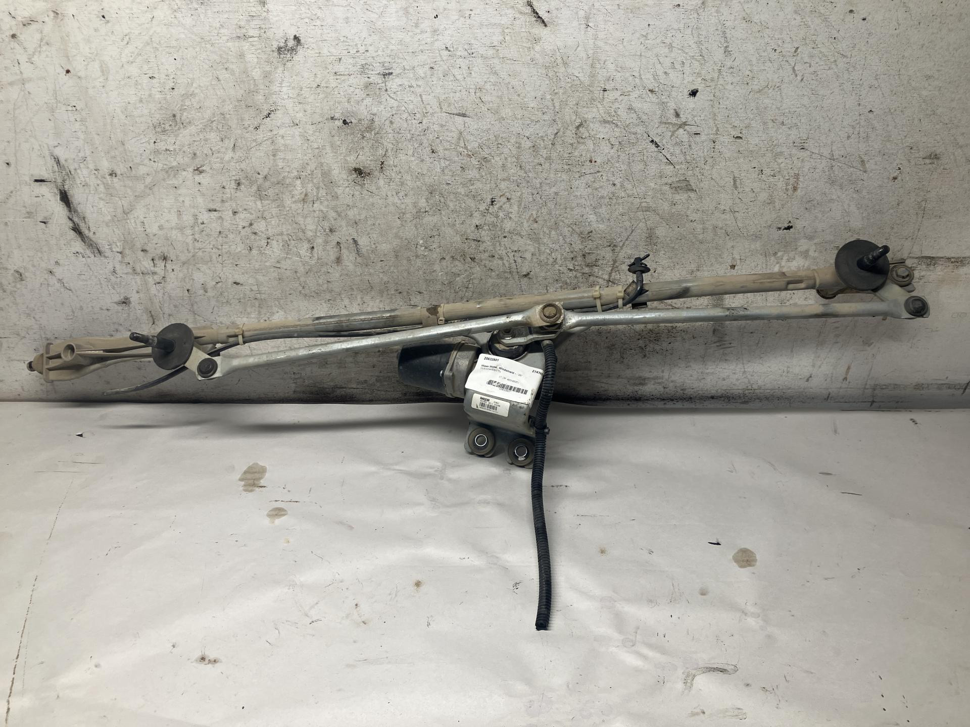 R23-6025 | Kenworth T880 Windshield Wiper Motor for Sale