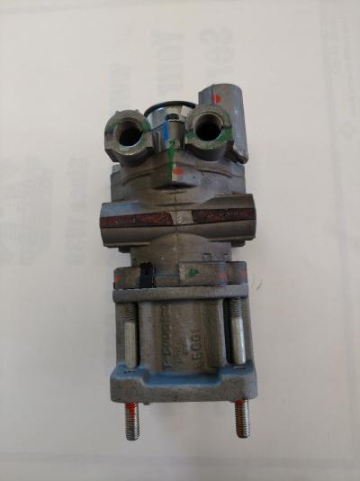 Bendix 800630 Air Valve for Sale