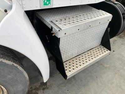 Kenworth T370 Battery Box Cover for Sale