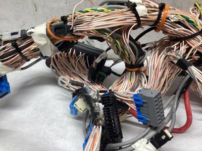 Mack ANTHEM (AN) Wiring Harness, Cab for Sale