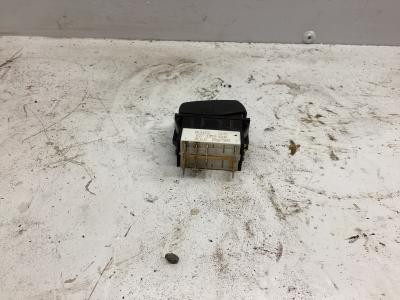 P27-1177-018 | Peterbilt 579 Dash/Console Switch for Sale