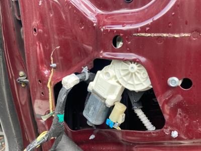 R21-1021r | Kenworth T680 Front Door Window Regulator for Sale