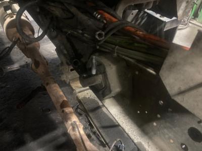 15074989 / 15074990 | GM 8.1L Engine Mount for Sale