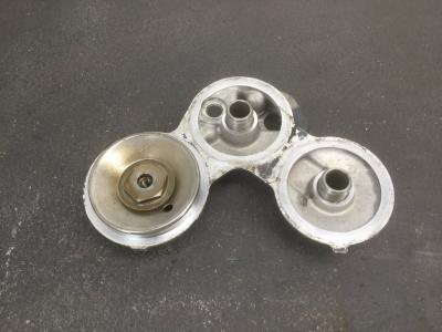 27GB528M2 | Mack E7 Engine Oil Filter Base for Sale