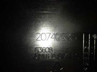 20740683 | Volvo D13 Engine Valve Cover for Sale