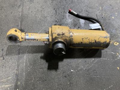 E1NNB579AB | Ford 555 Hydraulic Cylinder for Sale