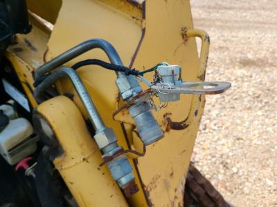 John Deere CT332 Equip Auxiliary Coupler for Sale