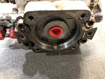 AT182938 | John Deere 750C Equip Hydrostatic Pump for Sale