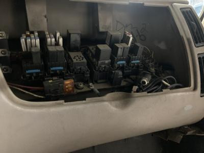 Mack CXN Fuse Box for Sale