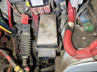 06-73350-000 | Freightliner M2 106 Fuse Box for Sale