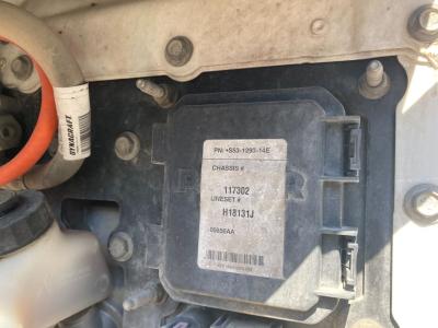 P27-1147-0200 | Kenworth T680 Fuse Box for Sale