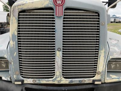 S-18212 | Kenworth T600 Grille for Sale