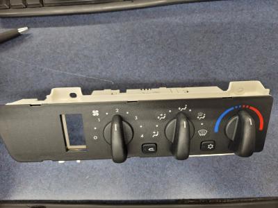 A22-54708-222 | Freightliner COLUMBIA 120 Heater & AC Temperature Control f