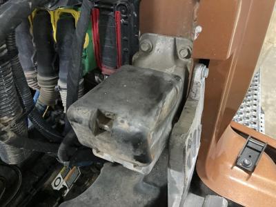 L85-6114 | Kenworth T880 Hood Rest for Sale