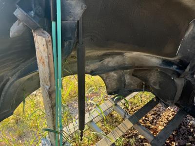 L71-1015 | Kenworth T680 Hood Shock for Sale