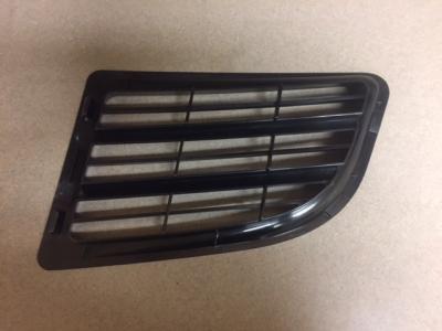 25170848 | Mack CV GRANITE Hood Side Vent for Sale