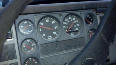 Freightliner FL70 Instrument Cluster for Sale