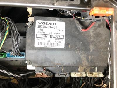 23288975-P01 | Volvo VNL Light Control Module for Sale