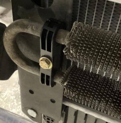 22102371 | Volvo VNL Power Steering Reservoir for Sale