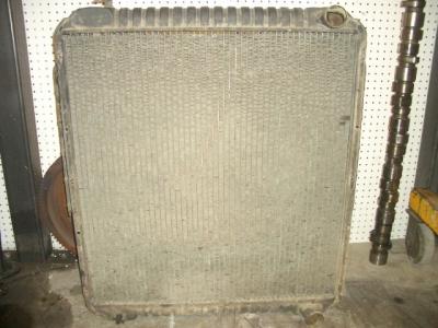 E8HZ8005F | Ford F600 Radiator for Sale