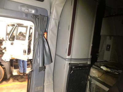 Peterbilt 579 Sleeper Boot for Sale