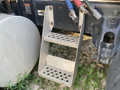 A82-1232 | Kenworth T680 Step (Frame, Fuel Tank, Faring) for Sale