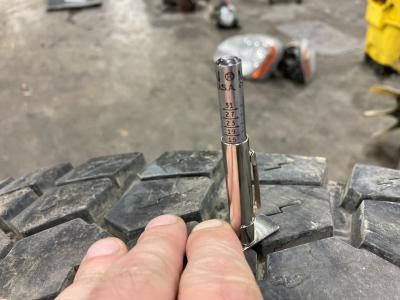 Ford CF6000 Tire for Sale