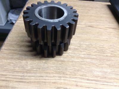 WT305-10 | Clark 285V Transmission Gear for Sale