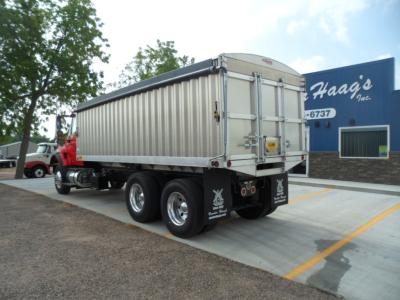 International 7600 Truck for Sale