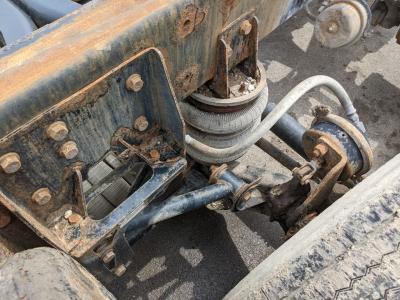 Link Mfg Lift (Tag / Pusher) Axle for Sale