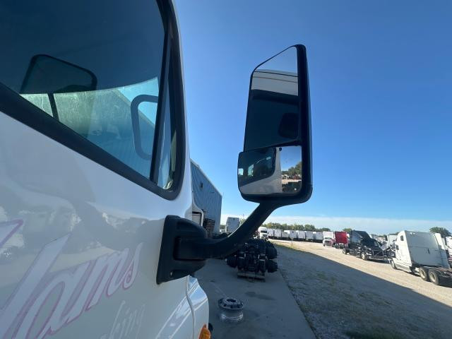 Freightliner CASCADIA Door Mirrors for Sale