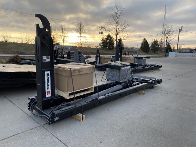 Heavy Duty Semi Truck Hooklifts for Sale | New/Used