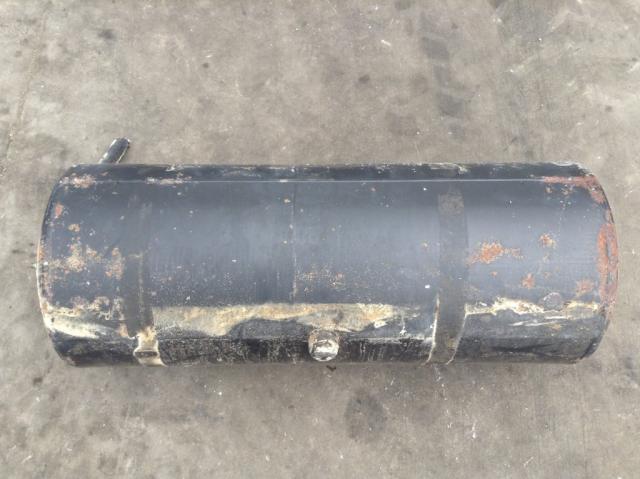 Ford L8000 Air Tank for Sale