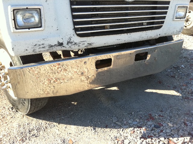 E8HT-17757-HA | Ford L8000 Bumper for Sale