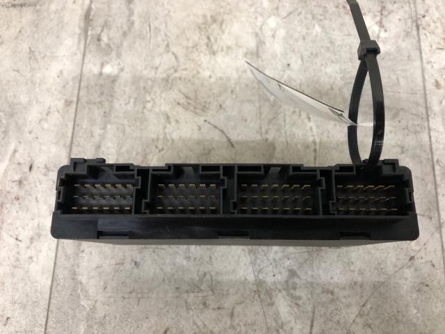 A 003 446 10 02 / 002 | Freightliner 114SD Cab Control Module CECU for Sale