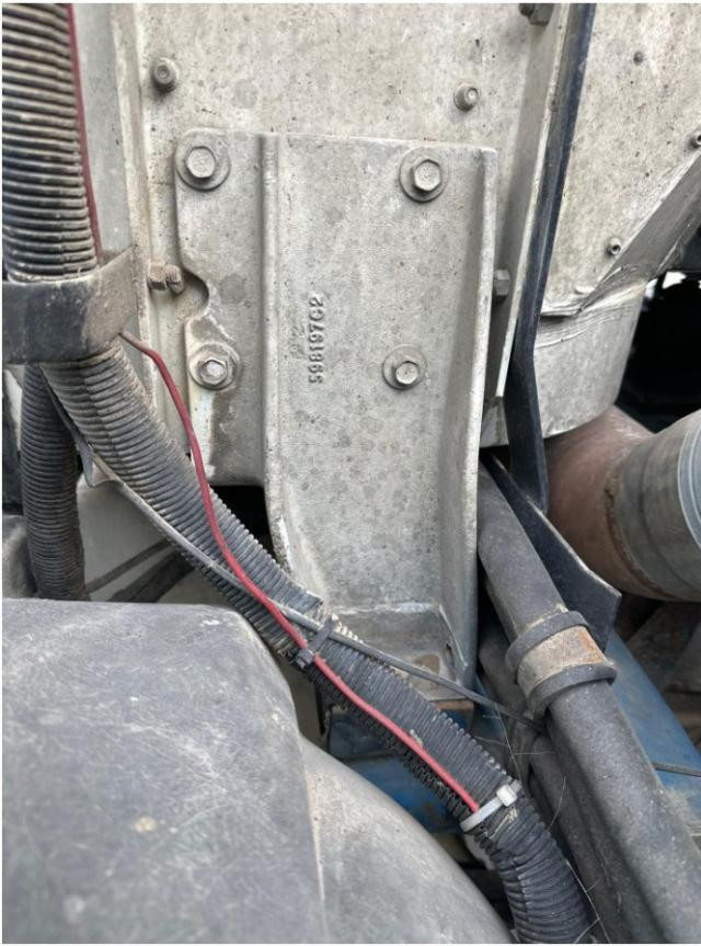 598197C2 | International 9300 Cab Suspension for Sale