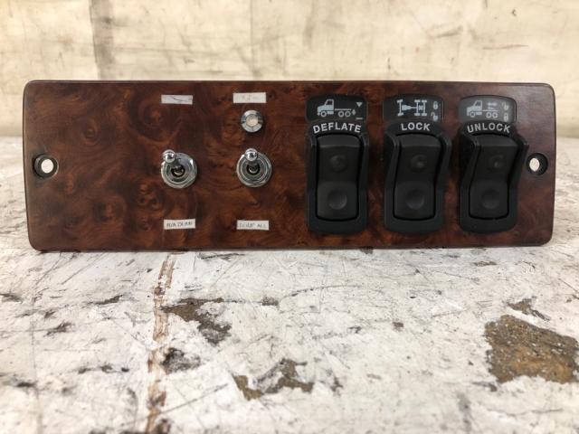 S64-1043-3 | Kenworth T2000 Dash Panel for Sale