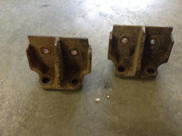 9047488 | CAT 3406B Mounts for Sale