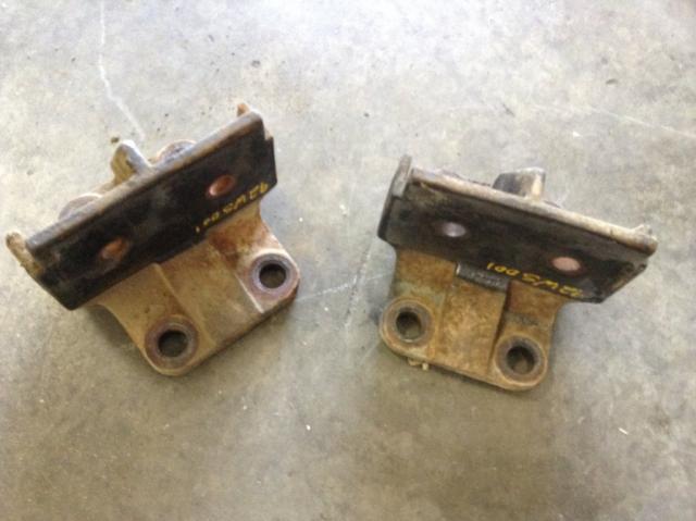 9047488 | CAT 3406B Mounts for Sale