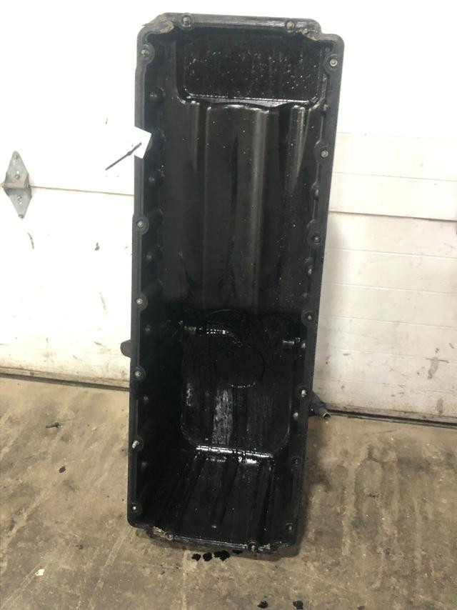 Detroit DD13 Engine Oil Pans for Sale