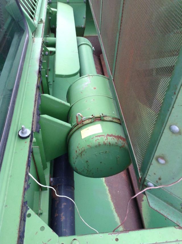 AH21283 | John Deere 6600 Air Cleaner for Sale