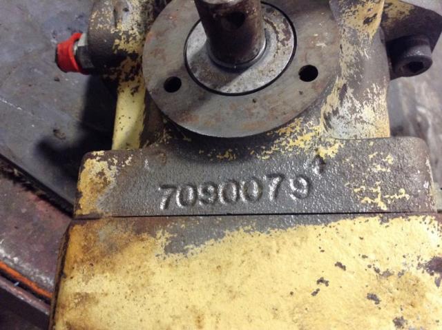 7090079 | Beuthling B300 Hydraulic Pump for Sale