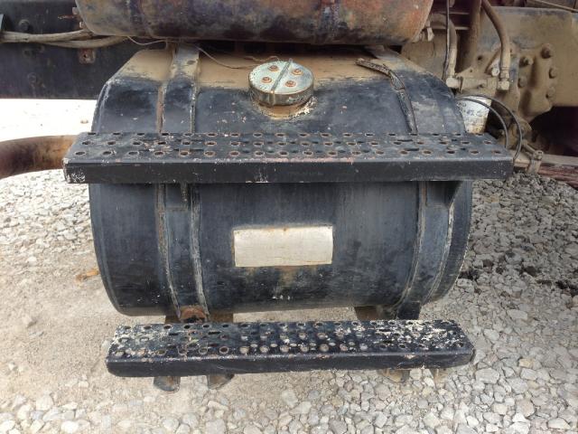 FOHT9002YA | Ford LT8000 Fuel Tank for Sale